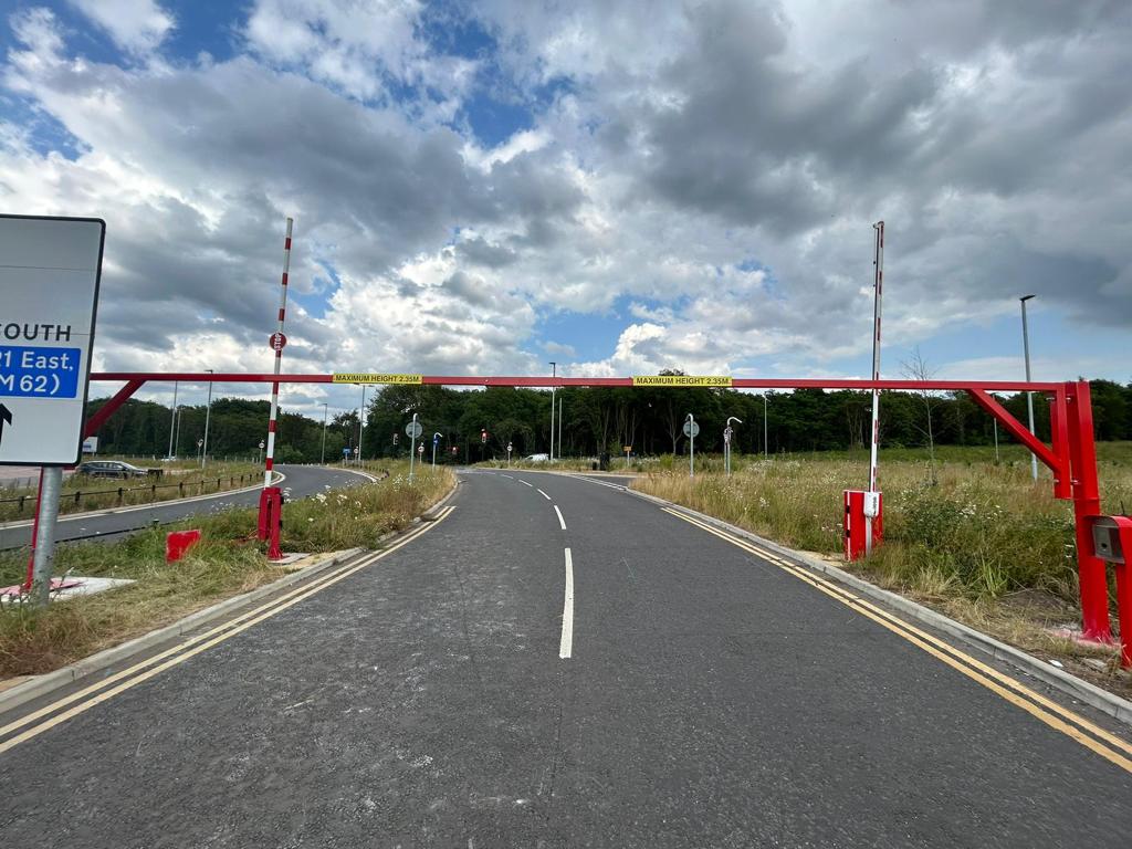 Double Leaf Opening Height Barrier - Heightrestrictionbarrier.co.uk